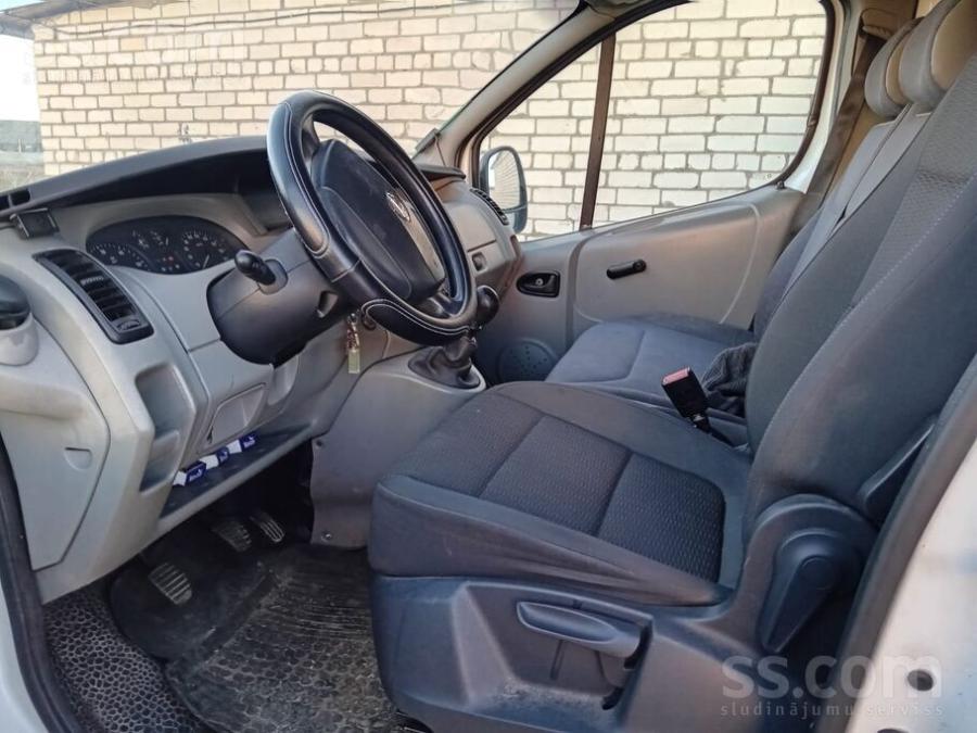 Balts Nissan Primastar 2003 Daugavpils, ar dzinēja tilpumu 1.90 L un nobraukumu 200 tūkst. km par 3800 €, foto 3 vietnē AUTOMOTO.COM.LV