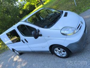 Balts Nissan Primastar 2007 Valmiera, ar dzinēja tilpumu 2.50 L un nobraukumu 427 tūkst. km par 2950 €, foto  vietnē AUTOMOTO.COM.LV