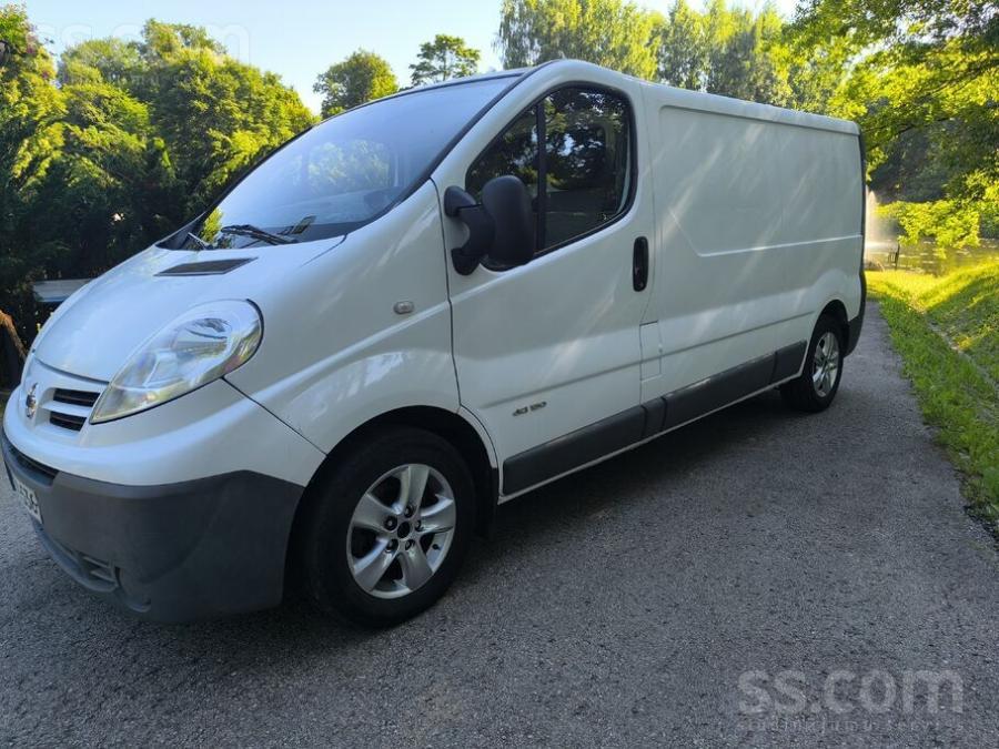 Balts Nissan Primastar 2007 Valmiera, ar dzinēja tilpumu 2.50 L un nobraukumu 427 tūkst. km par 2950 €, foto 4 vietnē AUTOMOTO.COM.LV