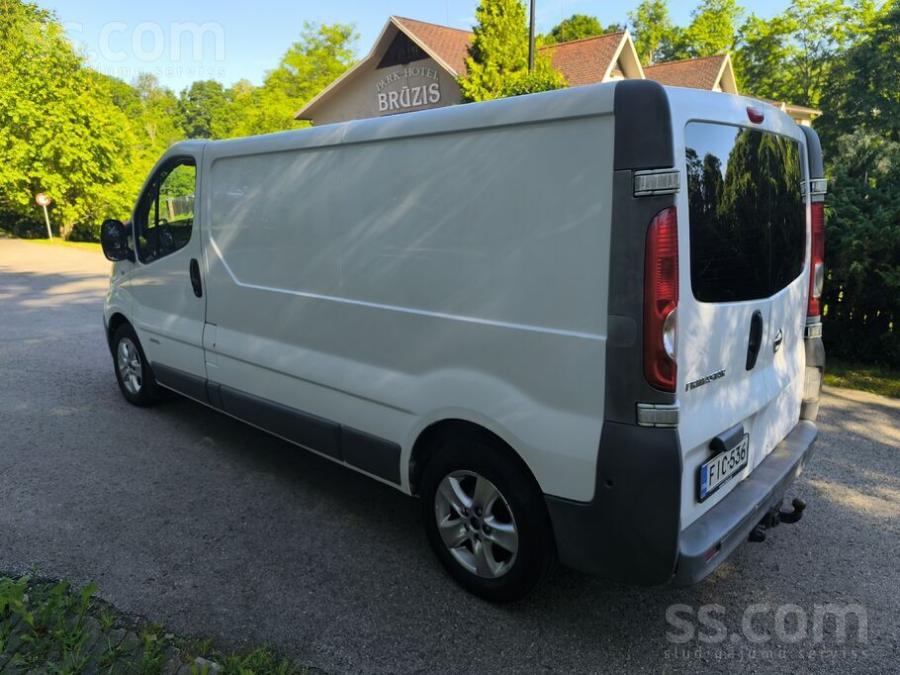 Balts Nissan Primastar 2007 Valmiera, ar dzinēja tilpumu 2.50 L un nobraukumu 427 tūkst. km par 2950 €, foto 7 vietnē AUTOMOTO.COM.LV