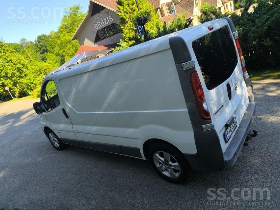 Balts Nissan Primastar 2007 Valmiera, ar dzinēja tilpumu 2.50 L un nobraukumu 427 tūkst. km par 2950 €, foto 8 vietnē AUTOMOTO.COM.LV