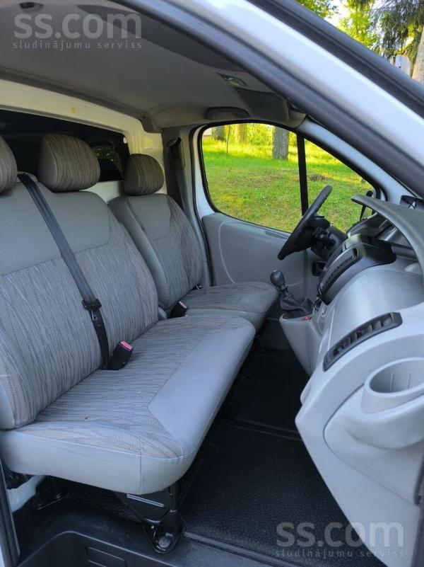Balts Nissan Primastar 2007 Valmiera, ar dzinēja tilpumu 2.50 L un nobraukumu 427 tūkst. km par 2950 €, foto 9 vietnē AUTOMOTO.COM.LV