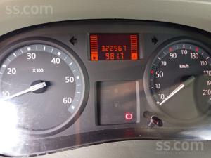 White Nissan Primastar 2007 in Balvi, with an engine capacity of 2.00 L and mileage of 323 thousand km for 3350 €, photo 7 on AUTOMOTO.COM.LV