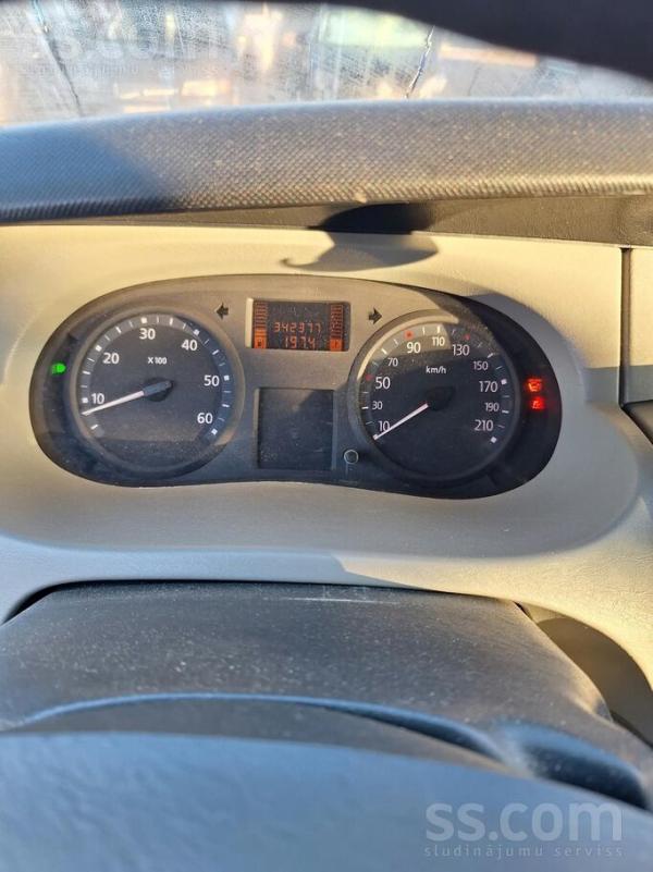 Balts Nissan Primastar 2009 Ogre, ar dzinēja tilpumu 2.00 L un nobraukumu 342 tūkst. km par 3800 €, foto 6 vietnē AUTOMOTO.COM.LV