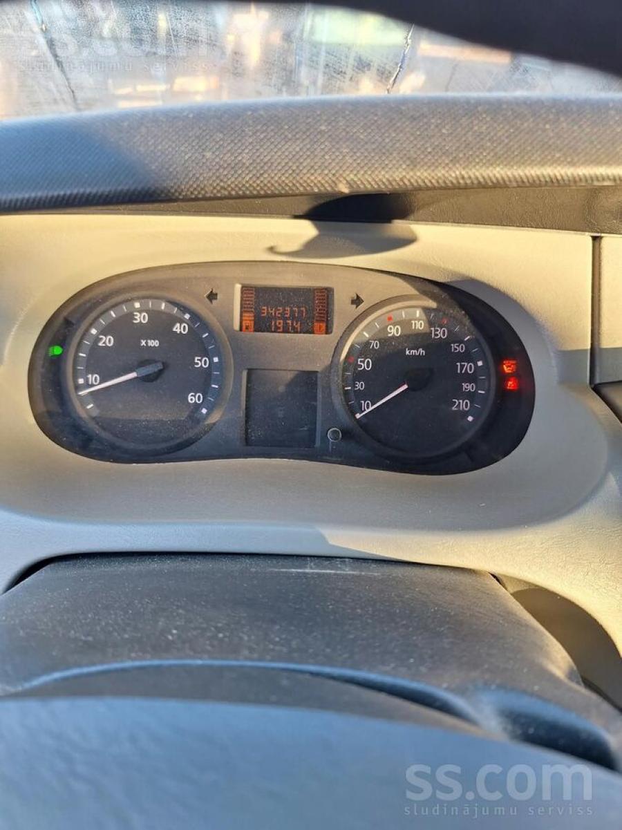 Balts Nissan Primastar 2009 Ogre, ar dzinēja tilpumu 2.00 L un nobraukumu 342 tūkst. km par 3800 €, foto 6 vietnē AUTOMOTO.COM.LV