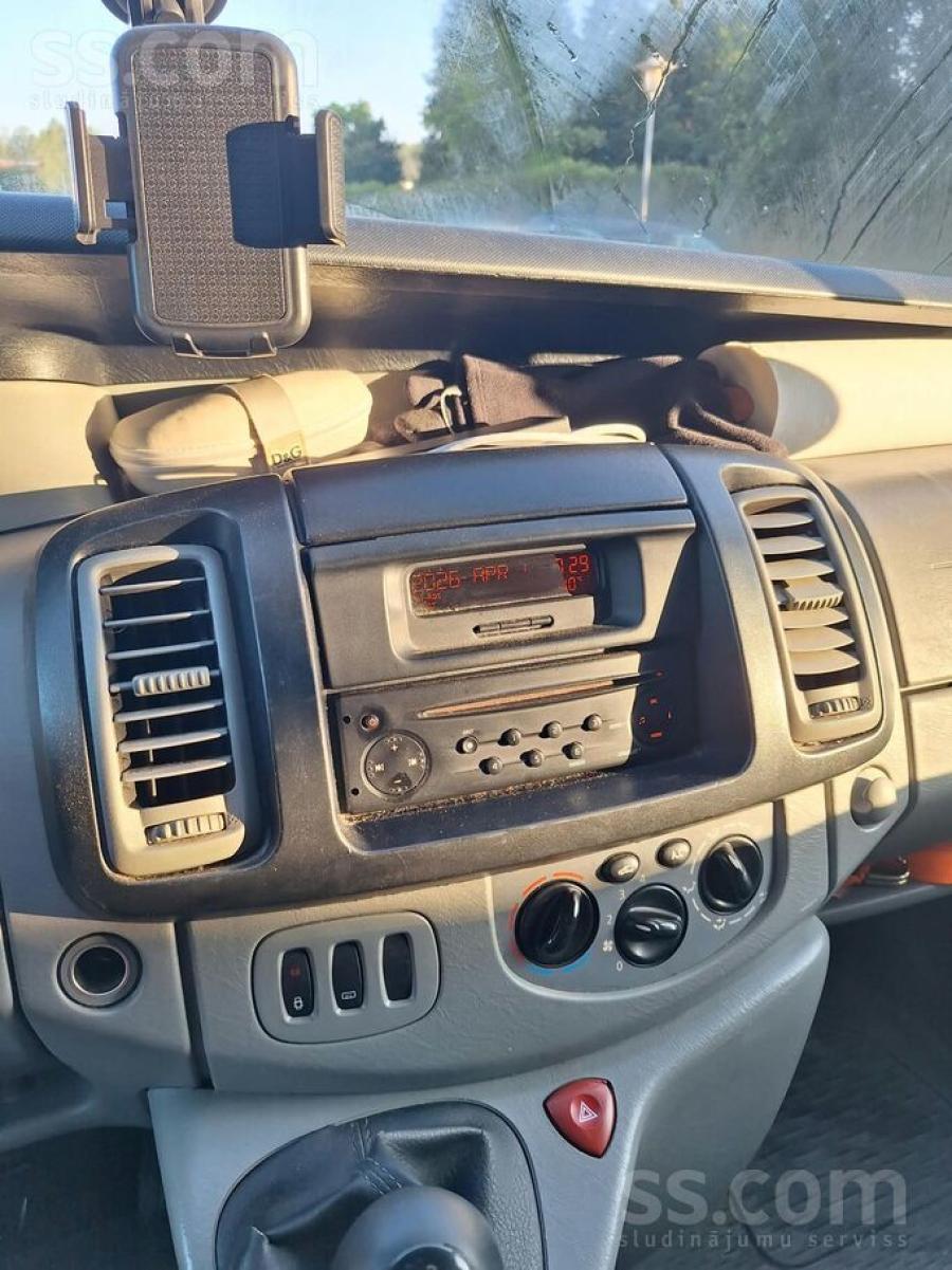 Balts Nissan Primastar 2009 Ogre, ar dzinēja tilpumu 2.00 L un nobraukumu 342 tūkst. km par 3800 €, foto 9 vietnē AUTOMOTO.COM.LV