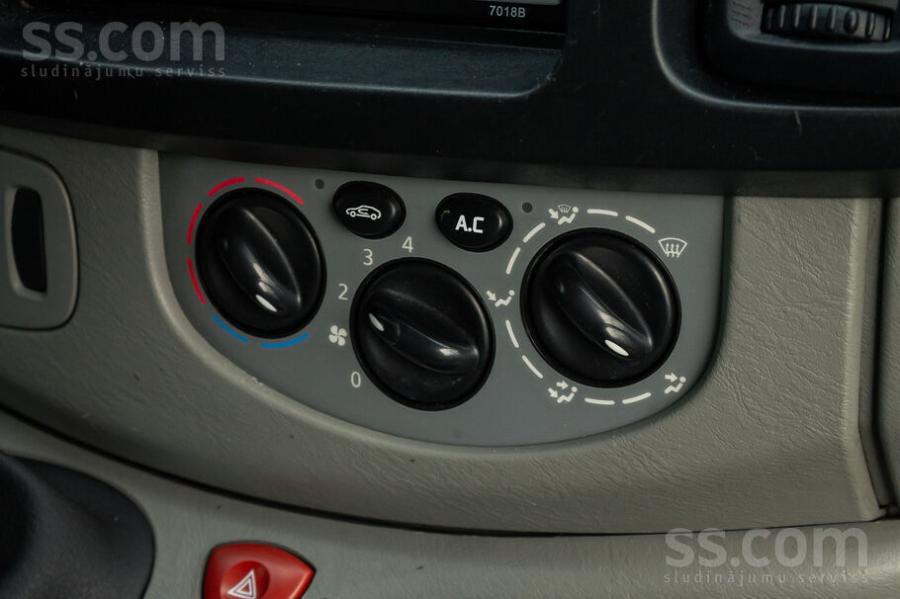 Balts Nissan Primastar 2010 Jelgava, ar dzinēja tilpumu 2.00 L un nobraukumu 278 tūkst. km par 4500 €, foto 15 vietnē AUTOMOTO.COM.LV