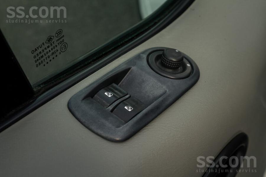 Balts Nissan Primastar 2010 Jelgava, ar dzinēja tilpumu 2.00 L un nobraukumu 278 tūkst. km par 4500 €, foto 16 vietnē AUTOMOTO.COM.LV