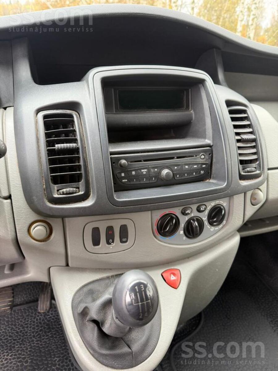 White Nissan Primastar 2011 in Riga, with an engine capacity of 2.00 L and mileage of 0 thousand km for 4300 €, photo 6 on AUTOMOTO.COM.LV