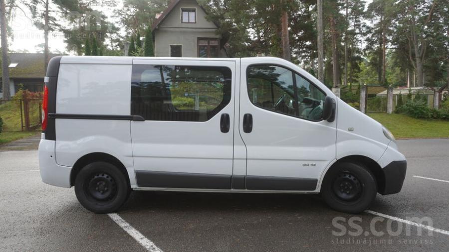 White Nissan Primastar 2012 in Riga, with an engine capacity of 2.00 L and mileage of 279 thousand km for 5189 €, photo 5 on AUTOMOTO.COM.LV