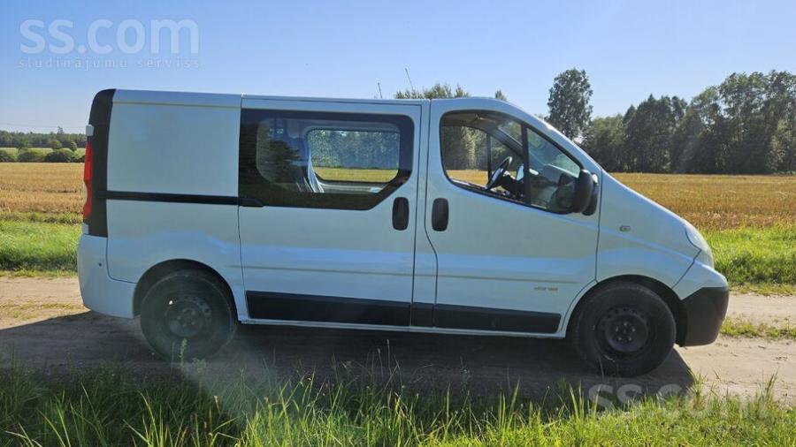 White Nissan Primastar 2012 in Riga, with an engine capacity of 2.00 L and mileage of 279 thousand km for 4700 €, photo 3 on AUTOMOTO.COM.LV