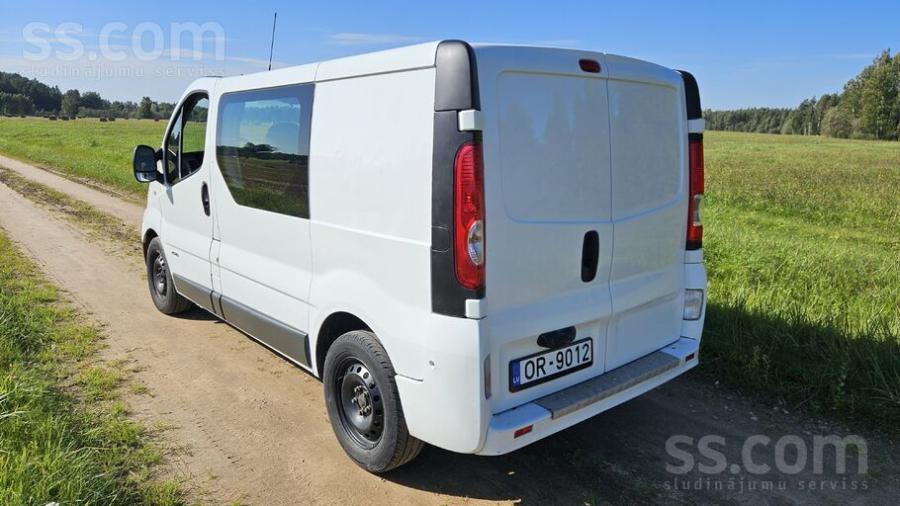 White Nissan Primastar 2012 in Riga, with an engine capacity of 2.00 L and mileage of 279 thousand km for 4700 €, photo 5 on AUTOMOTO.COM.LV