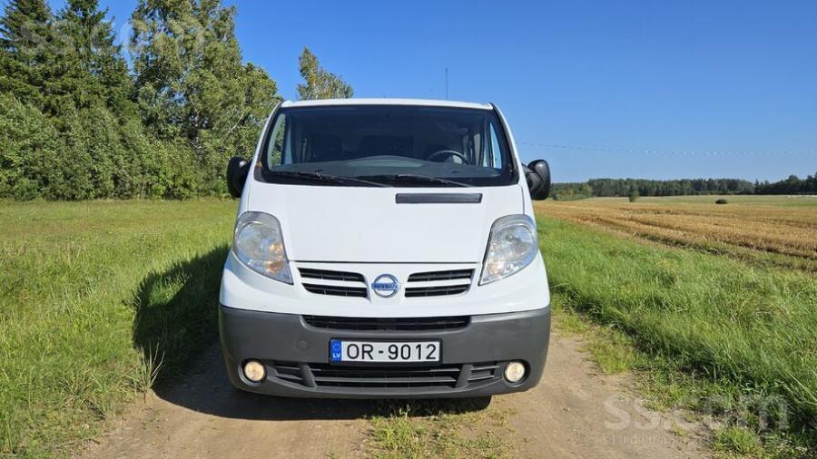 White Nissan Primastar 2012 in Riga, with an engine capacity of 2.00 L and mileage of 279 thousand km for 4700 €, photo 8 on AUTOMOTO.COM.LV