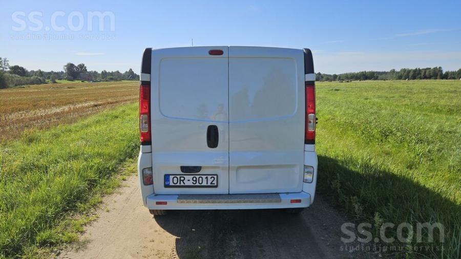 White Nissan Primastar 2012 in Riga, with an engine capacity of 2.00 L and mileage of 279 thousand km for 4700 €, photo 13 on AUTOMOTO.COM.LV