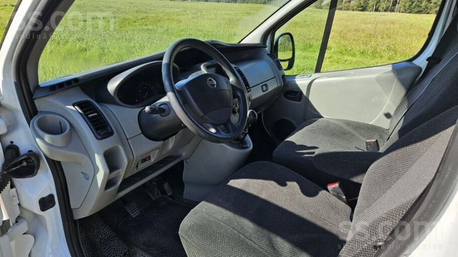 White Nissan Primastar 2012 in Riga, with an engine capacity of 2.00 L and mileage of 279 thousand km for 4700 €, photo 14 on AUTOMOTO.COM.LV
