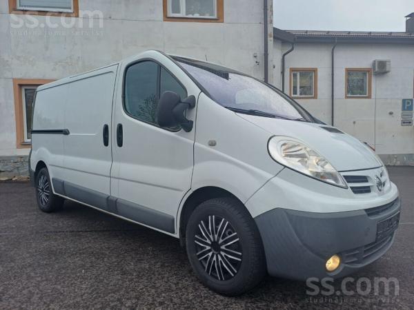 Balts Nissan Primastar 2013 Valmiera, ar dzinēja tilpumu 2.00 L un nobraukumu 354 tūkst. km par 6390 €, foto 3 vietnē AUTOMOTO.COM.LV