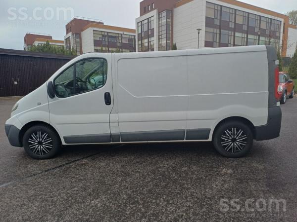 Balts Nissan Primastar 2013 Valmiera, ar dzinēja tilpumu 2.00 L un nobraukumu 354 tūkst. km par 5900 €, foto 7 vietnē AUTOMOTO.COM.LV