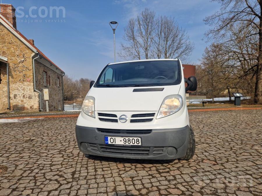 White Nissan Primastar 2013 in Jekabpils, with an engine capacity of 2.00 L and mileage of 278 thousand km for 6950 €, photo 1 on AUTOMOTO.COM.LV