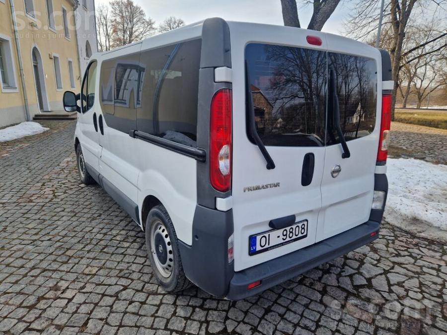 White Nissan Primastar 2013 in Jekabpils, with an engine capacity of 2.00 L and mileage of 278 thousand km for 6950 €, photo 16 on AUTOMOTO.COM.LV