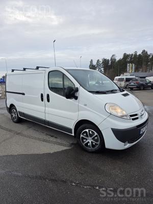 Balts Nissan Primastar 2013 Jelgava, ar dzinēja tilpumu 2.00 L un nobraukumu 318 tūkst. km par 5600 €, foto  vietnē AUTOMOTO.COM.LV