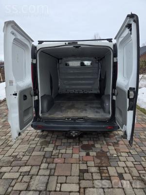Balts Nissan Primastar 2013 Jelgava, ar dzinēja tilpumu 2.00 L un nobraukumu 318 tūkst. km par 5600 €, foto 3 vietnē AUTOMOTO.COM.LV