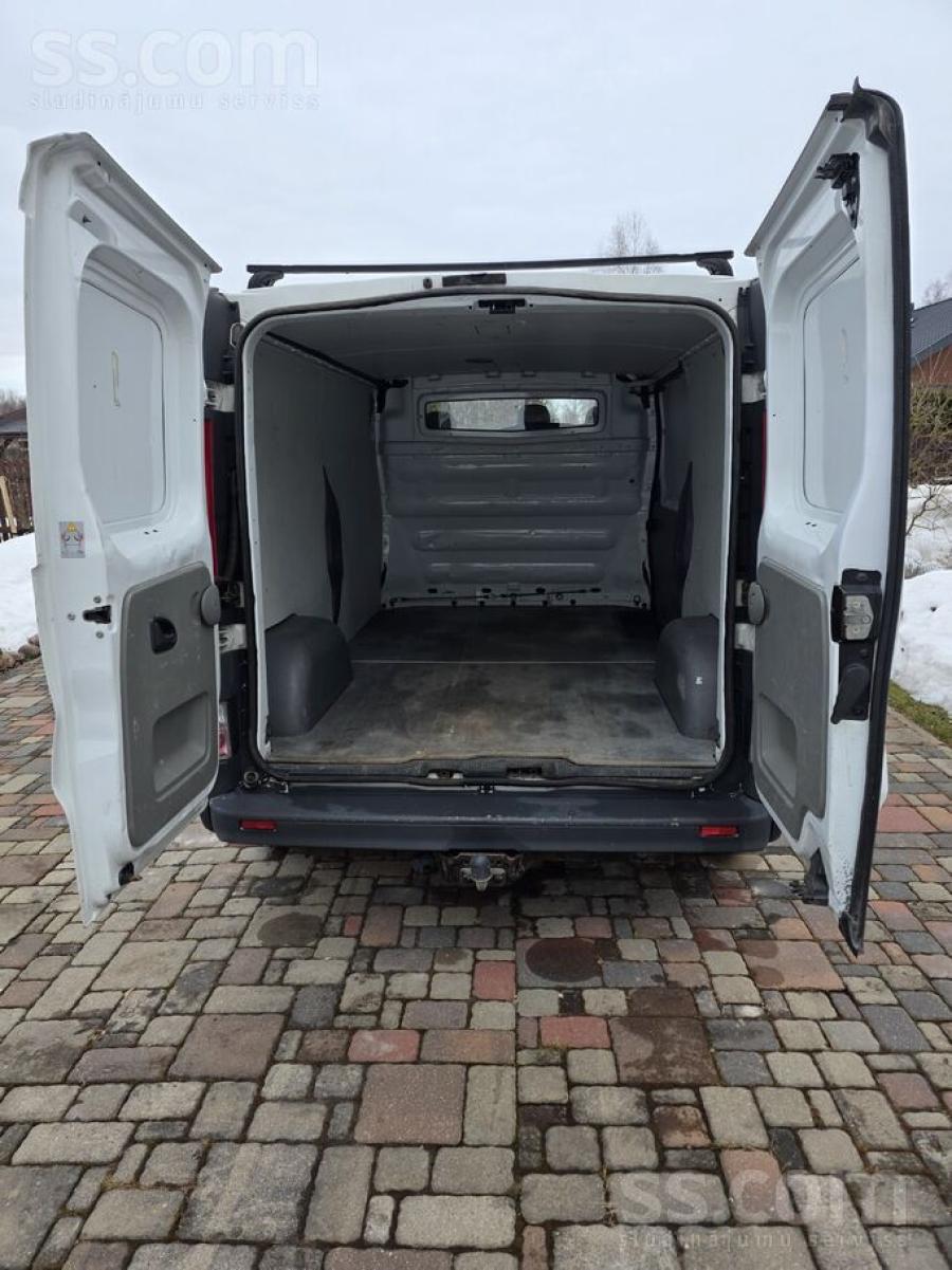 Balts Nissan Primastar 2013 Jelgava, ar dzinēja tilpumu 2.00 L un nobraukumu 318 tūkst. km par 5600 €, foto 3 vietnē AUTOMOTO.COM.LV