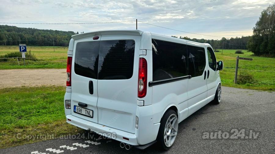 White Nissan Primastar 2006 in Tallinn, with an engine capacity of 2.50 L and mileage of 0 thousand km for 7900 €, photo 4 on AUTOMOTO.COM.LV