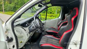 White Nissan Primastar 2006 in Tallinn, with an engine capacity of 2.50 L and mileage of 0 thousand km for 7900 €, photo 6 on AUTOMOTO.COM.LV