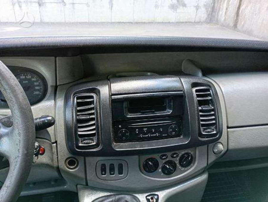 Dzeltens Nissan Primastar 2005 Kauņa, ar dzinēja tilpumu 1.90 L un nobraukumu 300 tūkst. km par 2999 €, foto 8 vietnē AUTOMOTO.COM.LV