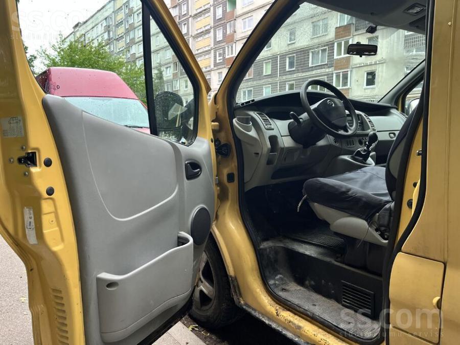 Yellow Nissan Primastar 2008 in Riga, with an engine capacity of 2.00 L and mileage of 365 thousand km for 2499 €, photo 6 on AUTOMOTO.COM.LV