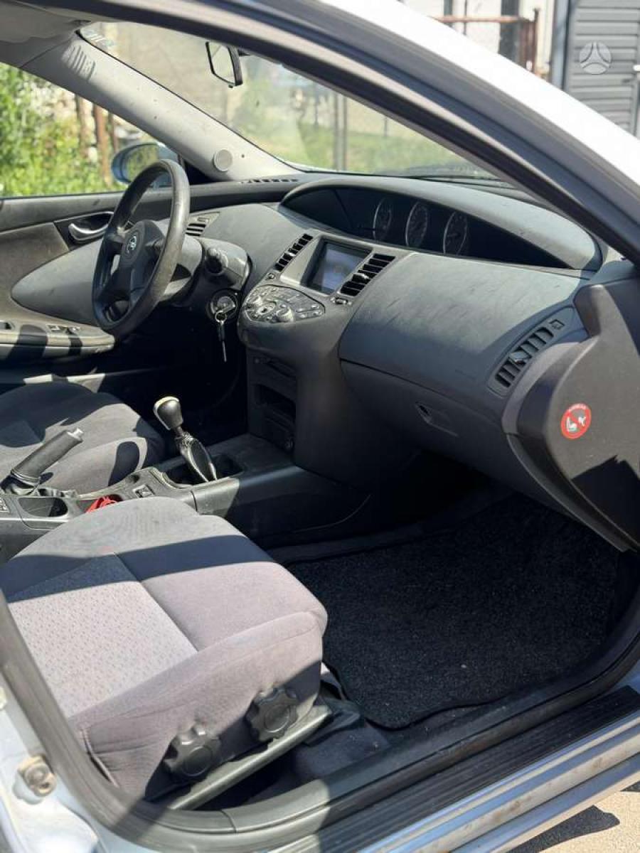 Blue Nissan Primera 2004 in Vilnius, with an engine capacity of 1.77 L and mileage of 239 thousand km for 500 €, photo 7 on AUTOMOTO.COM.LV