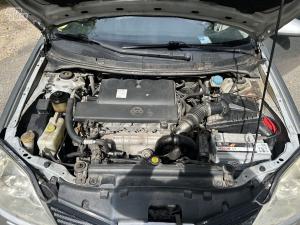 Grey Nissan Primera 2003 in Alytus, with an engine capacity of 2.20 L and mileage of 201 thousand km for 699 €, photo 10 on AUTOMOTO.COM.LV