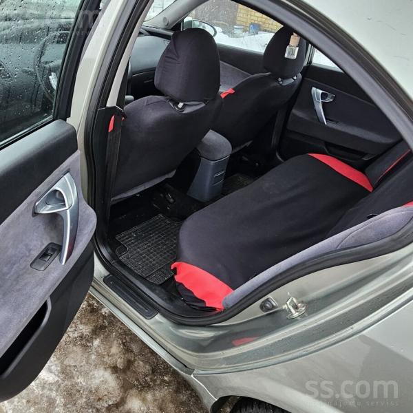Pelēks Nissan Primera 2006 Ogre, ar dzinēja tilpumu 1.80 L un nobraukumu 321 tūkst. km par 1500 €, foto 9 vietnē AUTOMOTO.COM.LV