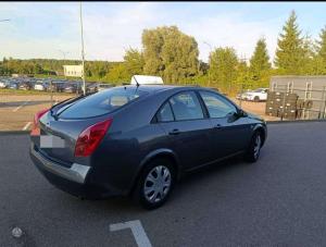 Pelēks Nissan Primera 2003 Viļņa, ar dzinēja tilpumu 1.80 L un nobraukumu 149 tūkst. km par 1250 €, foto 4 vietnē AUTOMOTO.COM.LV