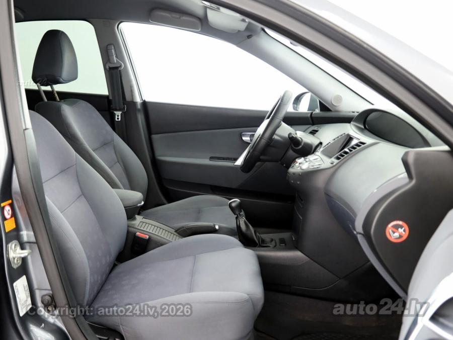 Grey Nissan Primera 2004 in Tallinn, with an engine capacity of 1.80 L and mileage of 149 thousand km for 1199 €, photo 7 on AUTOMOTO.COM.LV
