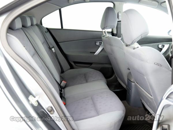 Pelēks Nissan Primera 2004 Tallina, ar dzinēja tilpumu 1.80 L un nobraukumu 149 tūkst. km par 1199 €, foto 7 vietnē AUTOMOTO.COM.LV