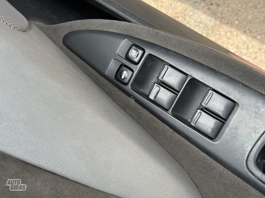 Pelēks Nissan Primera 2003 Utena, ar dzinēja tilpumu 2.20 L un nobraukumu 290 tūkst. km par 1500 €, foto 10 vietnē AUTOMOTO.COM.LV