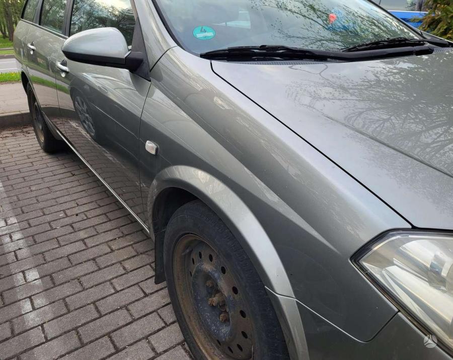 Grey Nissan Primera 2005 in Klaipeda, with an engine capacity of 1.87 L and mileage of 268 thousand km for 1200 €, photo 4 on AUTOMOTO.COM.LV