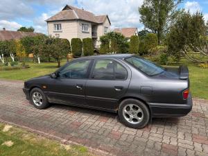 Nissan Primera 1993 in Kelme, with an engine capacity of 2.00 L and mileage of 155 thousand km for 1600 €, photo 3 on AUTOMOTO.COM.LV
