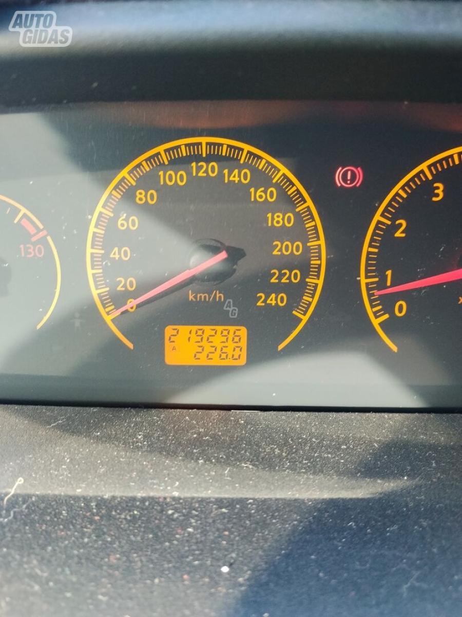 Nissan Primera 2004 Viļņa, ar dzinēja tilpumu 1.80 L un nobraukumu 219 tūkst. km par 1000 €, foto 18 vietnē AUTOMOTO.COM.LV