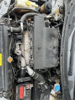 Nissan Primera 2003 in Varena, with an engine capacity of 2.20 L and mileage of 199 thousand km for 490 €, photo 8 on AUTOMOTO.COM.LV