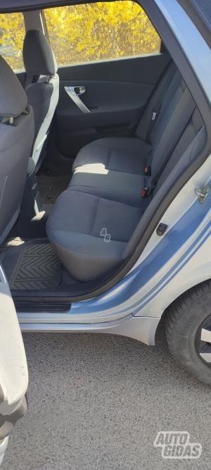 Nissan Primera 2004 in Vilnius, with an engine capacity of 1.80 L and mileage of 303 thousand km for 950 €, photo 12 on AUTOMOTO.COM.LV