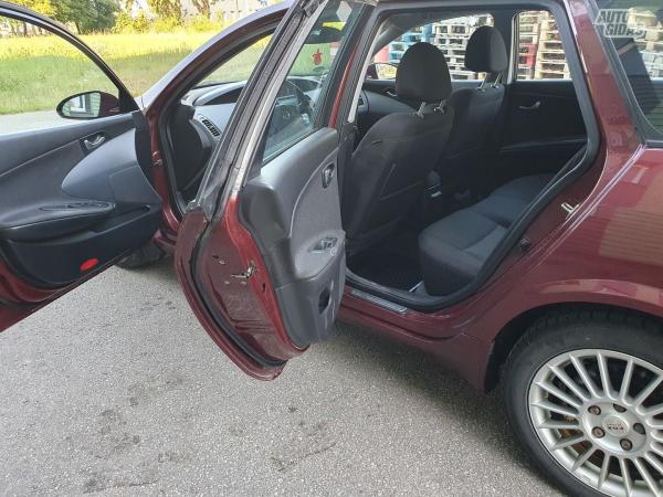 Nissan Primera 2004 in Siauliai, with an engine capacity of 2.00 L and mileage of 290 thousand km for 1750 €, photo 2 on AUTOMOTO.COM.LV