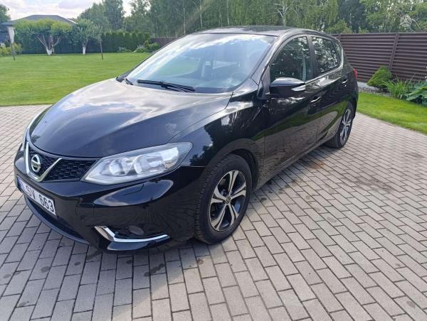 Black Nissan Pulsar 2015 in Siauliai, with an engine capacity of 1.50 L and mileage of 298 thousand km for 3900 €, photo 2 on AUTOMOTO.COM.LV