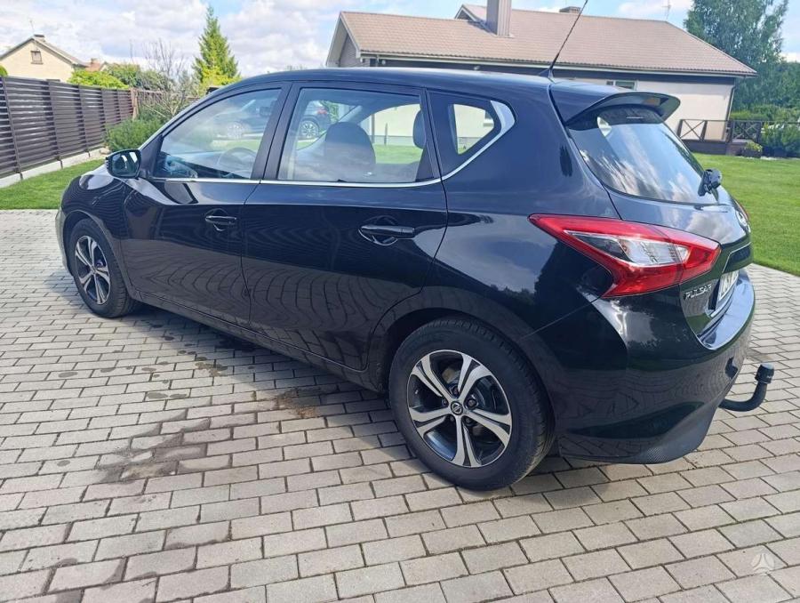 Melns Nissan Pulsar 2015 Šauļi, ar dzinēja tilpumu 1.50 L un nobraukumu 298 tūkst. km par 3900 €, foto 4 vietnē AUTOMOTO.COM.LV