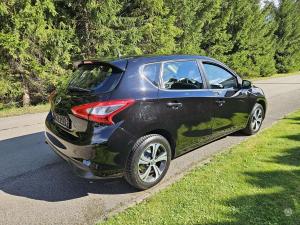 Black Nissan Pulsar 2015 in Marijampole, with an engine capacity of 1.20 L and mileage of 171 thousand km for 4999 €, photo 5 on AUTOMOTO.COM.LV