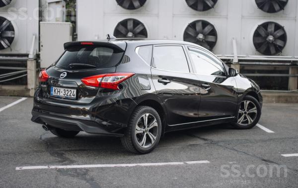 Black Nissan Pulsar 2016 in Riga, with an engine capacity of 1.20 L and mileage of 133 thousand km for 6250 €, photo 4 on AUTOMOTO.COM.LV