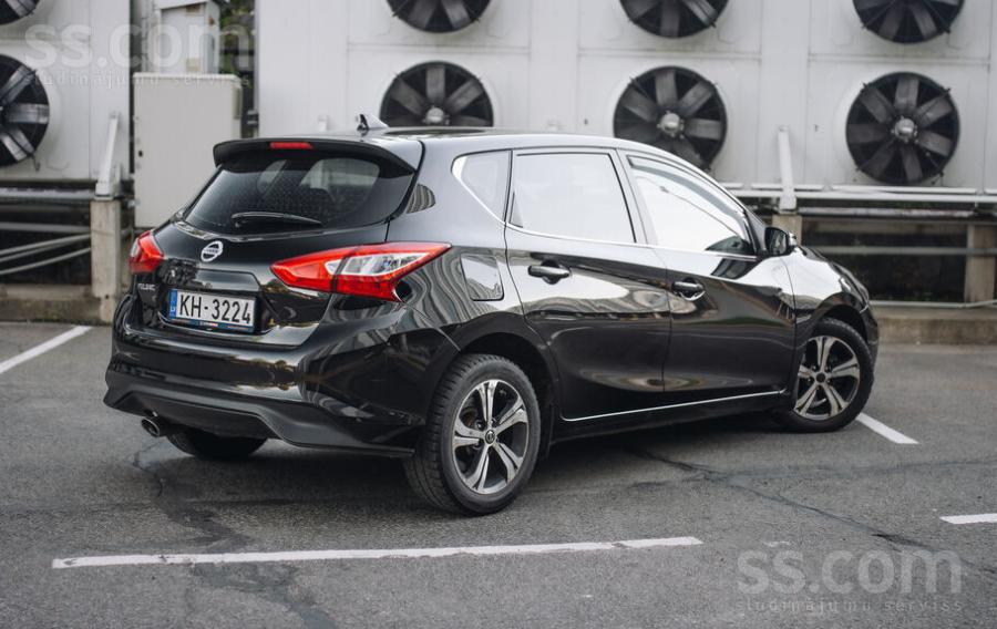 Black Nissan Pulsar 2016 in Riga, with an engine capacity of 1.20 L and mileage of 133 thousand km for 6250 €, photo 4 on AUTOMOTO.COM.LV