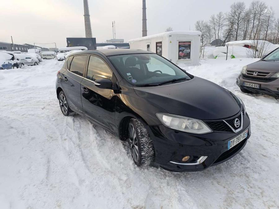 Black Nissan Pulsar 2016 in Plunge, with an engine capacity of 1.20 L and mileage of 232 thousand km for 5700 €, photo 2 on AUTOMOTO.COM.LV
