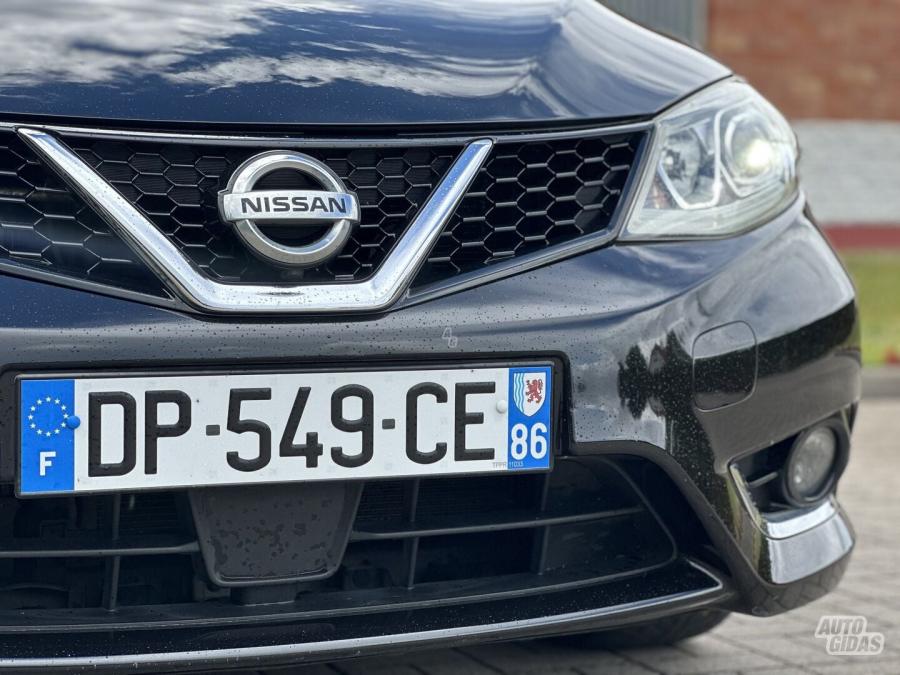 Black Nissan Pulsar 2016 in Vilnius, with an engine capacity of 1.50 L and mileage of 282 thousand km for 4700 €, photo 4 on AUTOMOTO.COM.LV